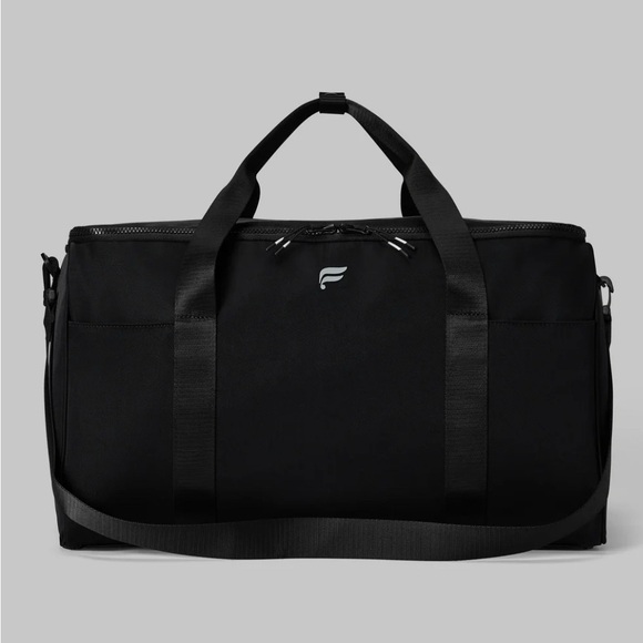 Fabletics | Bags | Fabletics Convertible Travel Bag Black Duffle Bag ...